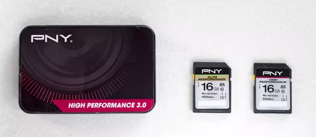 PNY - Lexuesi i kartave USB 3.0 dhe kartat e kujtesës SDHC UHS-I me performancë të lartë dhe performancë të lartë