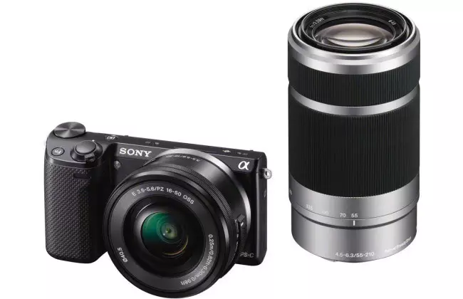 “Sony NEX-5T”, iki linzaly toplum